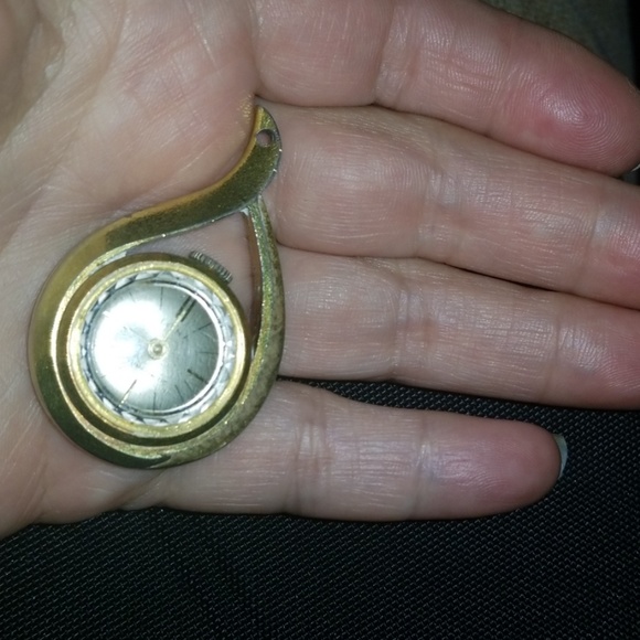 ILona | Accessories | Ilona Working Mechanical Wind Up Watch | Poshmark
